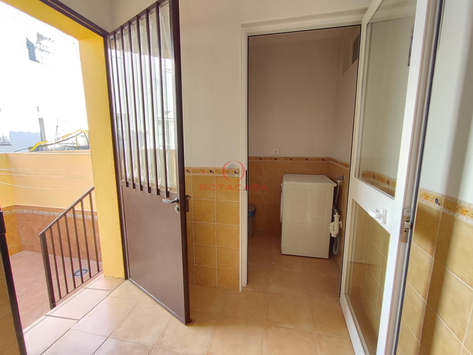 Pisos Rota y Casas Rota