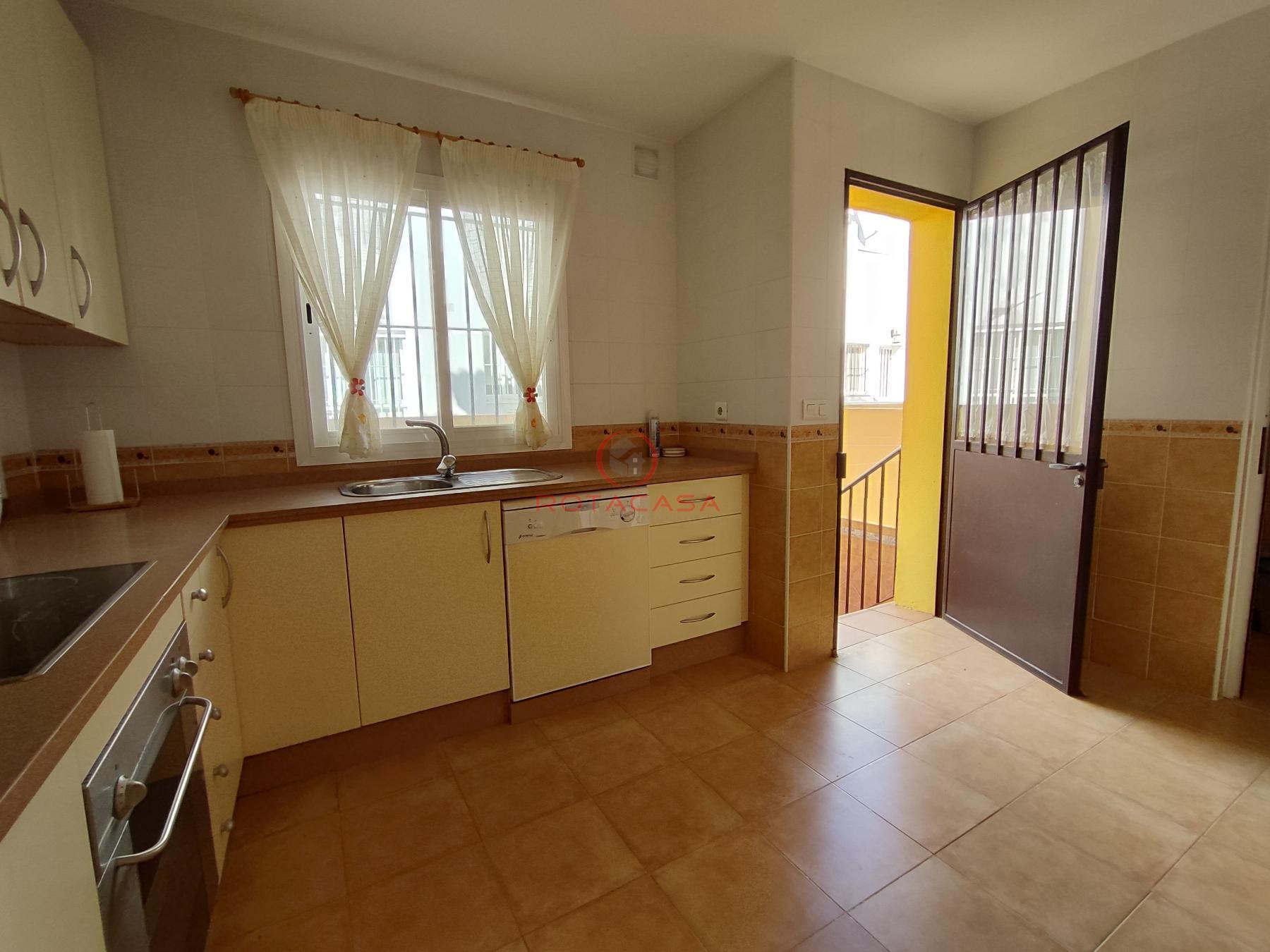 Pisos Rota y Casas Rota